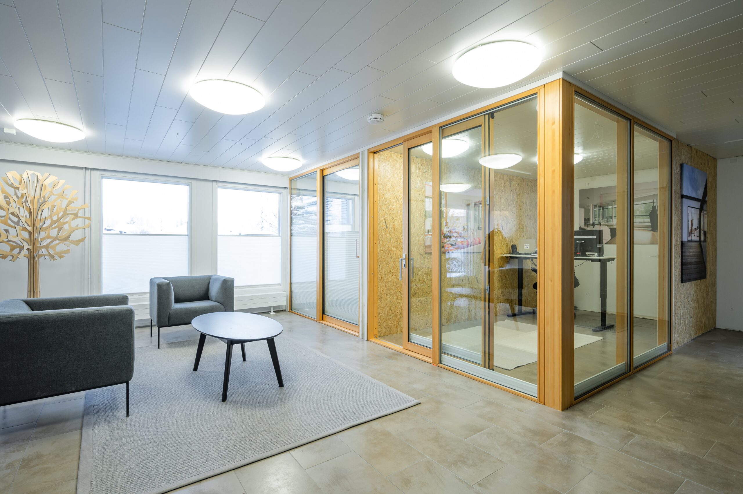 Valoa ja muuntojoustavuutta sisätiloihin lasiliukuseinillä - Profin